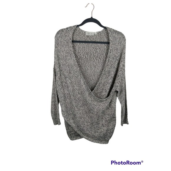 RD Style | Sweaters | Rd Style Black White Long Sleeve Plunging Neck ...